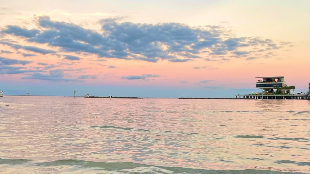 St Pete- Restaurants - Bella Brava - Sunshine & Sand Dollars